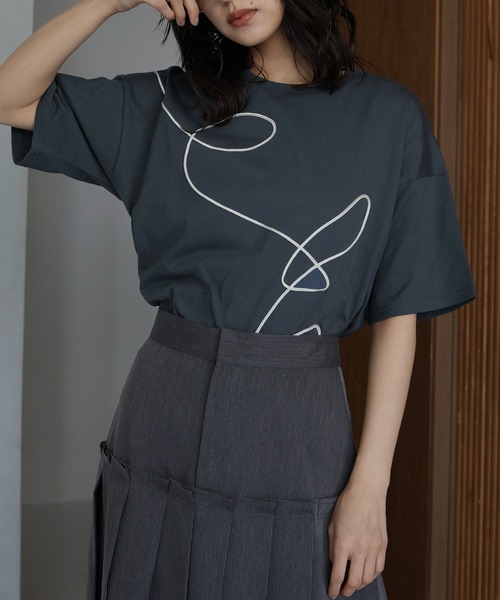 hellam（へラム）の「コード刺繍ニュアンス柄Tシャツ（Tシャツ/カットソー）」 - WEAR