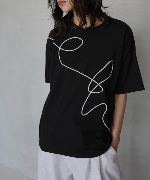 hellam（へラム）の「コード刺繍ニュアンス柄Tシャツ（Tシャツ/カットソー）」 - WEAR