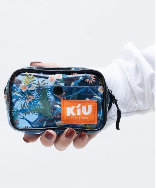 KiU（キウ）の「KiU/キウ PVC クリアポーチM ブラック K340-205（ポーチ）」 - WEAR