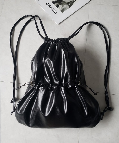 【セール】【 2color 】フェイクレザードロストギャザーバックパック ／ fake leather drost gathered backpack（バックパック/リュック）｜me+em ...