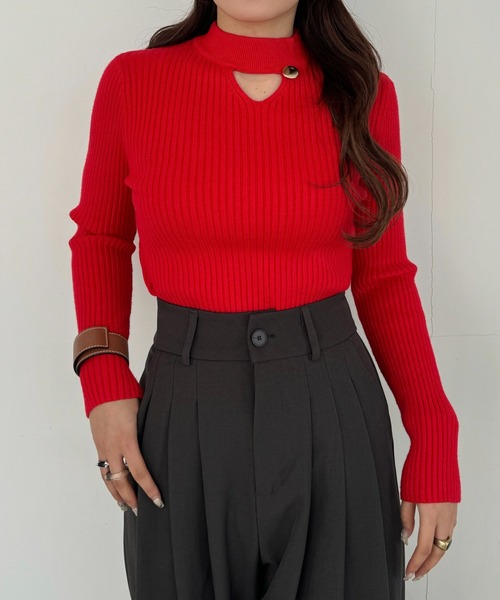 efill（エフィル）の「無地 金ボタン付き 長袖 リブニット トップス（ニット/セーター）」 - WEAR