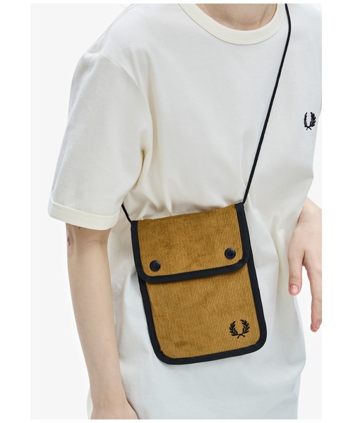 FRED PERRY（フレッドペリー）の「Branded Cord Pouch（ショルダーバッグ）」 - WEAR