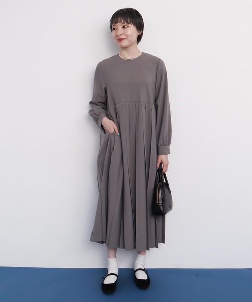 I am I in fact...（アイアムアイインファクト）の「OJO pleats 付け襟ワンピース（ワンピース）」 - WEAR