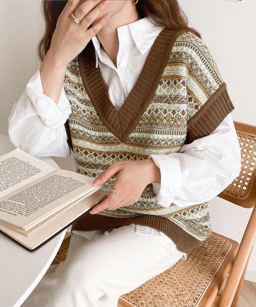 classicalelf（クラシカルエルフ）の「Vネックニット（ニット/セーター）」 - WEAR