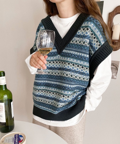 classicalelf（クラシカルエルフ）の「Vネックニット（ニット/セーター）」 - WEAR