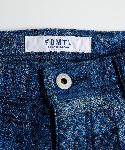 FDMTL（ファンダメンタル）の「FDMTL/ファンダメンタル/BORO JAQUARD WIDE PANTS RINSE（デニムパンツ）」 - WEAR
