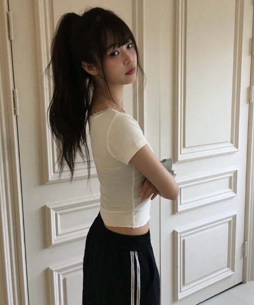 anyonemore（エニワンモア）の「レーススクエアネックリボン半袖Tシャツ（Tシャツ/カットソー）」 - WEAR