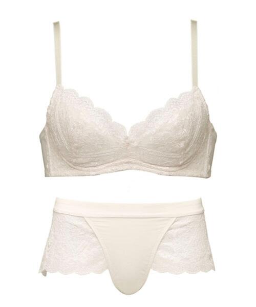 Chut！ INTIMATES（シュットインティメイツ）の「【ノンワイヤー】イージーステップSET (BRA + FLARE 841 ...