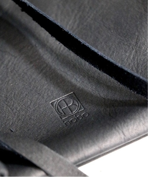hobo（ホーボー）の「hobo/ホーボー PAIR CASE COW LEATHER WITH STRAP