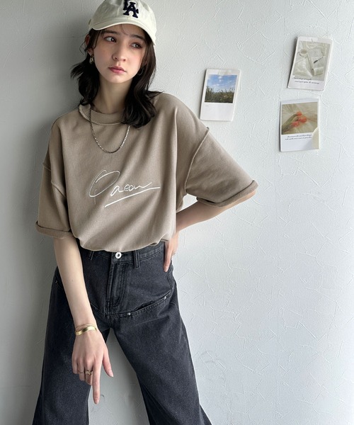 Java（ジャバ）の「《JaVaジャバコラボ》大胆ロゴで魅せる。前後2way裏毛胸元PAEANロゴ半袖Tシャツ（Tシャツ/カットソー）」 - WEAR