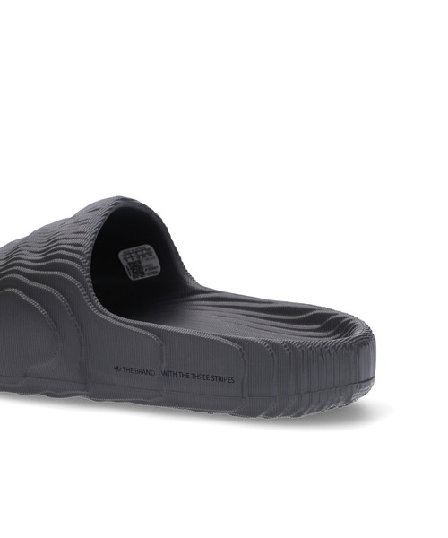 adidas Originals（アディダスオリジナルス）の「adidas Originals/ADILETTE 22/HP6522（サンダル ...