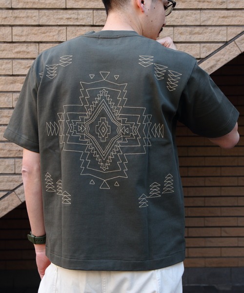 PENDLETON（ペンドルトン）の「PENDLTON/ペンドルトン バック刺繍TEE BACK EMB SHORTSLEEVE TEE（Tシャツ/カットソー）」 - WEAR