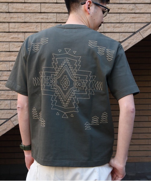 PENDLETON（ペンドルトン）の「PENDLTON/ペンドルトン バック刺繍TEE BACK EMB SHORTSLEEVE TEE（Tシャツ/カットソー）」 - WEAR