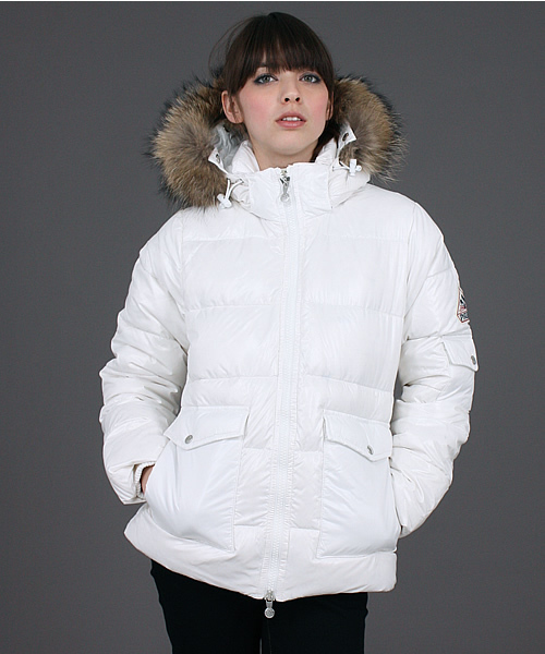 SHIPS for women（シップスフォーウィメン）の「PYRENEX:HOODED FUR DOWN JACKET（ダウンジャケット ...