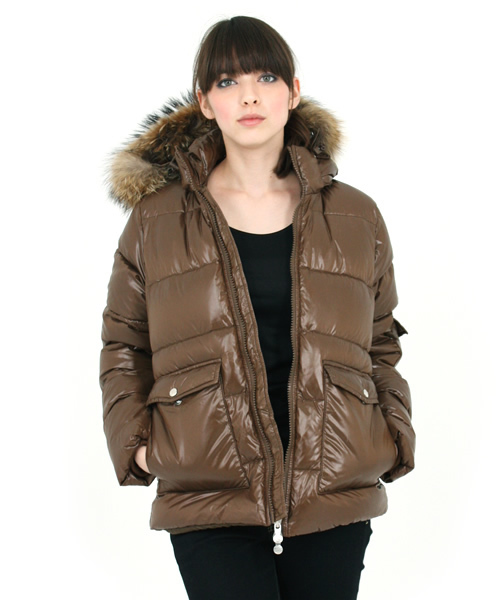 SHIPS for women（シップスフォーウィメン）の「PYRENEX:HOODED FUR DOWN JACKET（ダウンジャケット ...