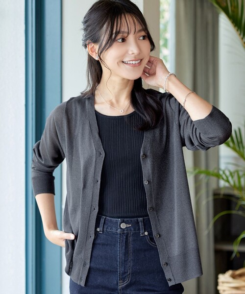 Tiaclasse（ティアクラッセ）の「Vネックラメニットシアーカーディガン（カーディガン/ボレロ）」 - WEAR