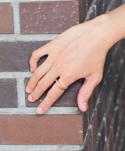 SVEC（シュベック）の「V ウェーブ リング（リング）」 - WEAR