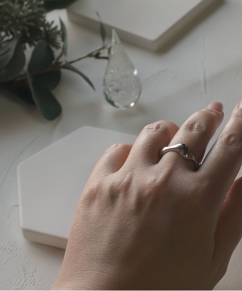 Ops.（オプス）の「アクセサリー リング レディース シルバー925 シンプル ウェーブリング【nard ナルド】（リング）」 - WEAR