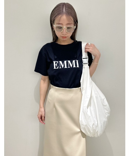 emmi（エミ）の「【emmi atelier】emmiロゴTシャツ（Tシャツ/カットソー）」 - WEAR