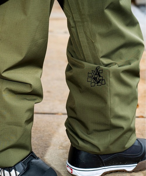 VOLCOM（ボルコム）の「【VOLCOM/ボルコム】Mens Volcom x Dustbox Pants /アイコンワンポイントスキー ...