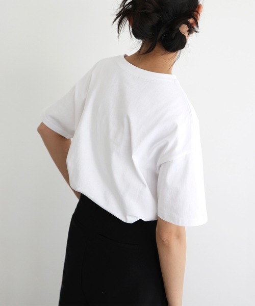 hellam（へラム）の「箔プリントロゴTシャツ（Tシャツ/カットソー）」 - WEAR