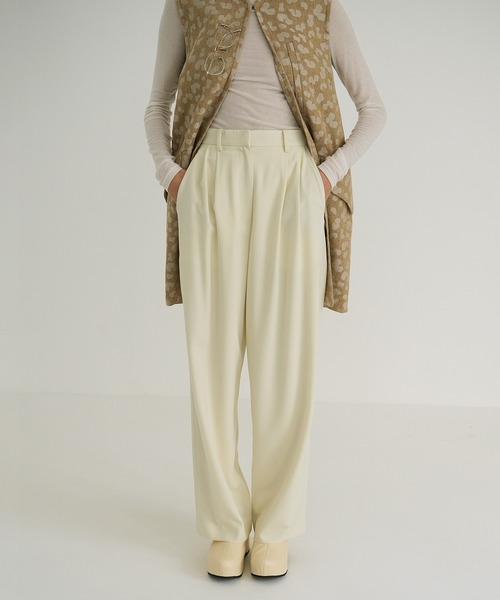 CLANE（クラネ）の「BASIC TUCK PANTS（スラックス）」 - WEAR