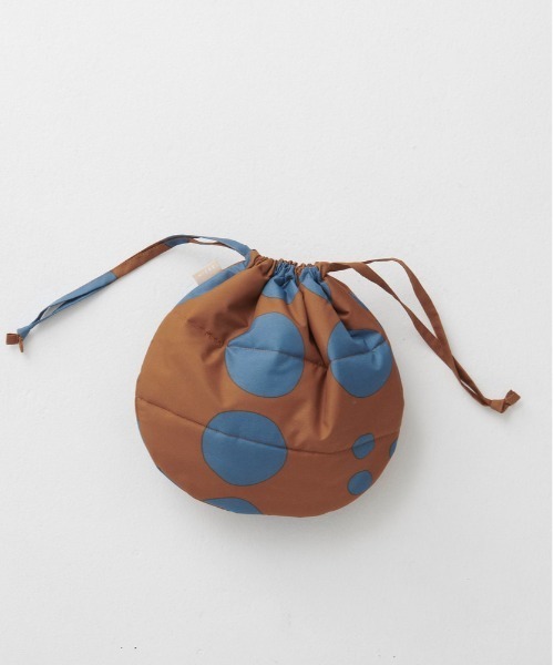 392 plusm（サンキューニプリュスエム）の「392plus m quiltingt kinchaku（ポーチ）」 - WEAR