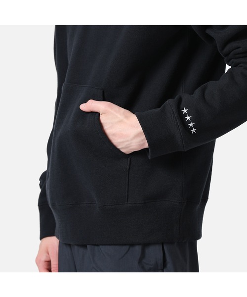 F.C.Real Bristol（エフシーレアルブリストル）の「STAR APPLIQUE CLASSIC LOGO PULLOVER SWEAT HOODIE（パーカー）」 - WEAR