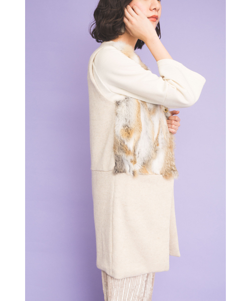 TEVALT（ヴァレット）の「 Vあき ラビットファー ニットジレ [大人気商品]（ベスト）」 - WEAR