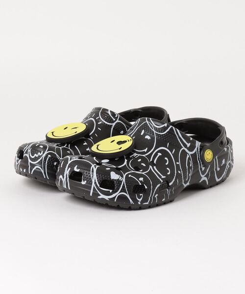 crocs（クロックス）の「クロックス crocs Classic 2022 Smiley Clog（サンダル）」 - WEAR