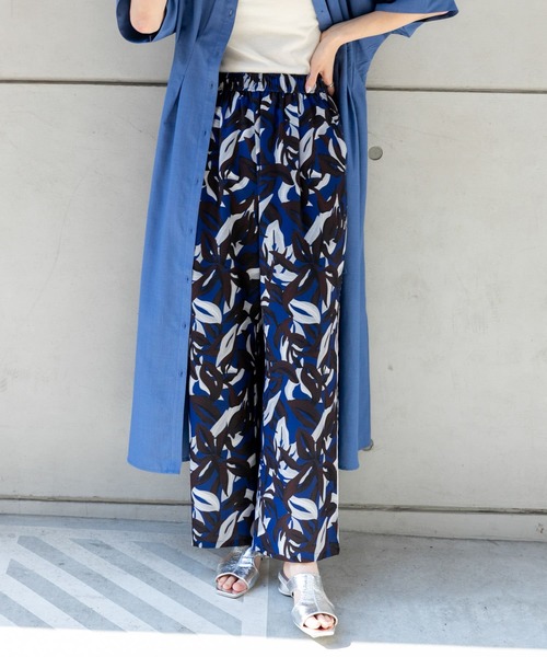 SENSE OF PLACE by URBAN RESEARCH（センスオブプレイスバイアーバンリサーチ）の「リーフプリントイージーパンツ ...