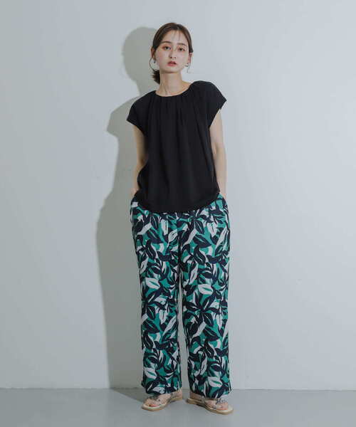 SENSE OF PLACE by URBAN RESEARCH（センスオブプレイスバイアーバンリサーチ）の「リーフプリントイージーパンツ ...