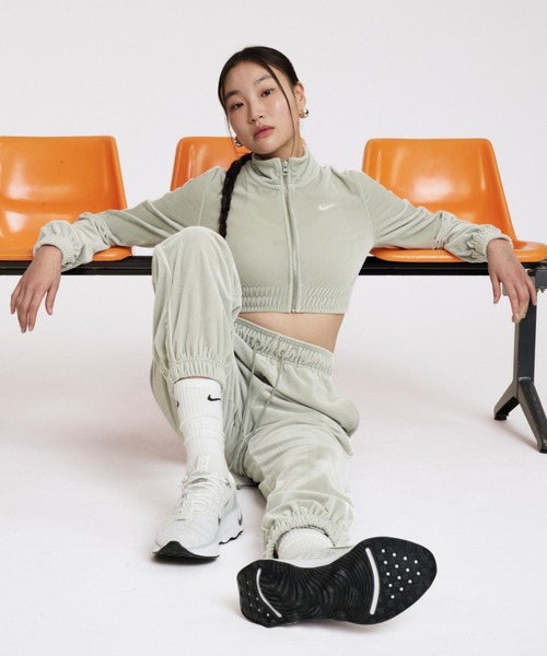 NIKE（ナイキ）の「ナイキ モティバ プレミアム ウィメンズ ウォーキングシューズ / Nike Motiva Premium Women ...