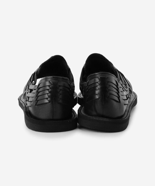 CHAMULA（チャムラ）の「CHAMULA | レザースリッポンシューズ UXMAL BLACK WOMEN（サンダル）」 - WEAR