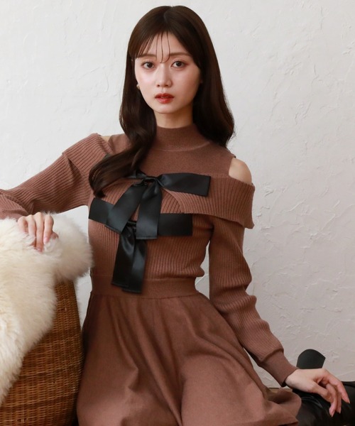 【セール】オフショルBIGリボンニットミニワンピース（ワンピース）｜Cheek（チーク）のファッション通販 - ZOZOTOWN