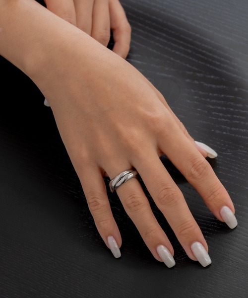 ebine（エビネ）の「Trinity Ring 金属アレルギー対応 サージカルステンレス（リング）」 - WEAR