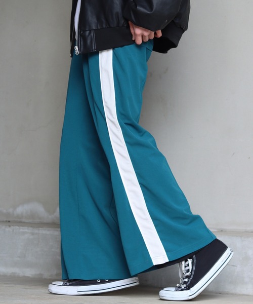 SITRY（シトリー）の「side line flared pants/サイドライン フレア パンツ（その他パンツ）」 - WEAR