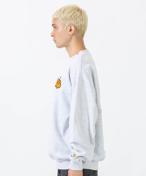 XLARGE（エクストララージ）の「XLARGE × SAM BY PEN CREWNECK SWEAT（スウェット）」 - WEAR