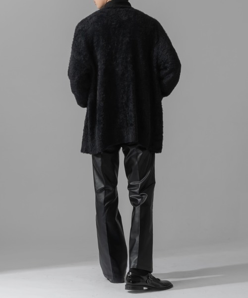 Adoon plain（アドーンプレーン）の「【Adoon plain】フェイクレザーフレアパンツ（その他パンツ）」 - WEAR