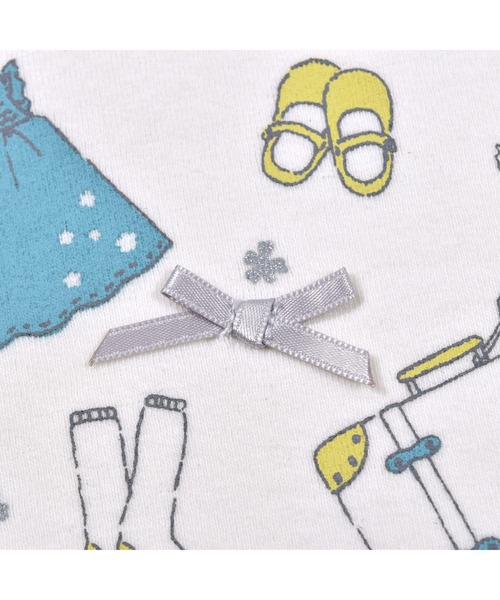 BeBe（ベベ）の「BeBe/ベアフライス 旅の持ち物 プリント Tシャツ ベビー (80~90cm)（Tシャツ/カットソー）」 - WEAR