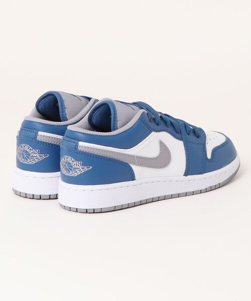 JORDAN BRAND（ジョーダンブランド）の「NIKE AIR JORDAN 1 LOW GS 553560-412（スニーカー）」 - WEAR