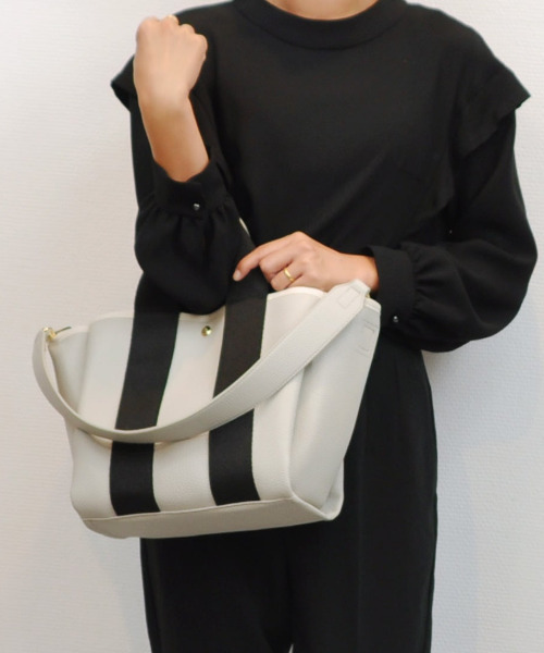 【ブランド古着】2WAYバッグ（ショルダーバッグ）｜cache cache（カシュ カシュ）のファッション通販 - ZOZOUSED