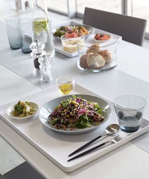 212 KITCHEN STORE（トゥワントゥキッチンストア）の「tower (タワー) トレー BK（ランチョンマット/テーブルウェア ...