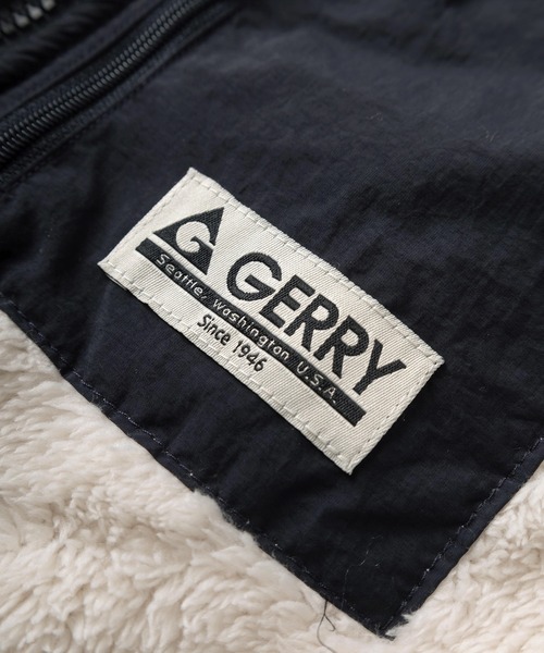 GERRY（ジェリー）の「【GERRY/ジェリー】ブランドロゴピスネーム ナイロンポケット切り替え ソフトボア スタンドジャケット/フリース ...