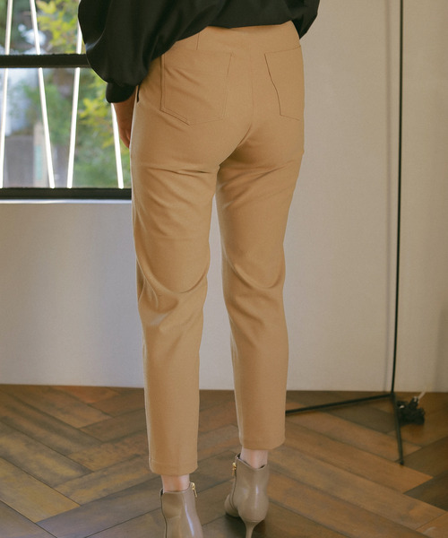 ReNorm（リノーム）の「センタープレスベイカーパンツ（その他パンツ）」 - WEAR