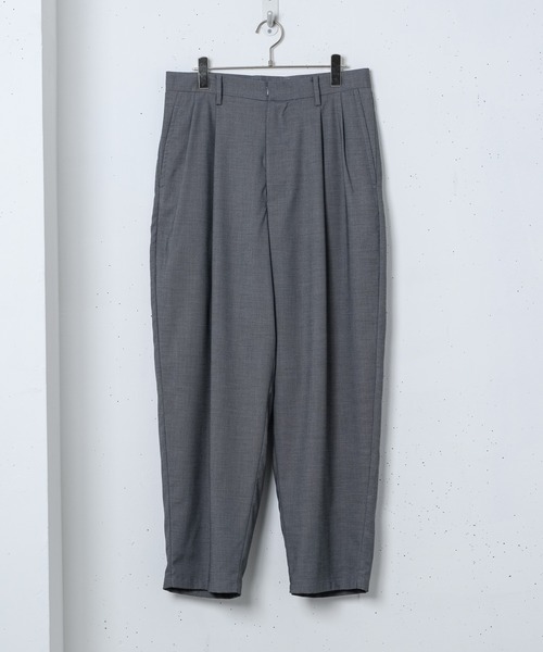 Alcindor Materials（アルシンダーマテリアルズ）の「two tuck slacks/ツータックスラックス（スラックス）」 - WEAR