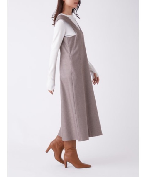 Mila Owen（ミラオーウェン）の「Vネックパネルラインジャンパースカート（ジャンパースカート）」 - WEAR