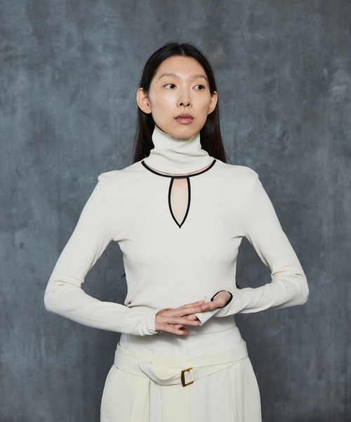 THINGS THAT MATTER（シングス ザット マター）の「THINGS THAT MATTER HIGH NECK NOTCH ...