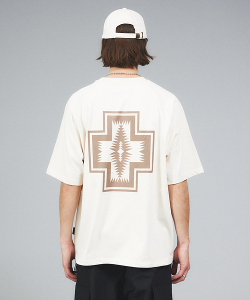 PENDLETON（ペンドルトン）の「WEB限定 【PENDLETON/ペンドルトン】ネイティブ柄バックプリント ショートスリーブ Raglan / ラグランTシャツ（Tシャツ/カットソー ...