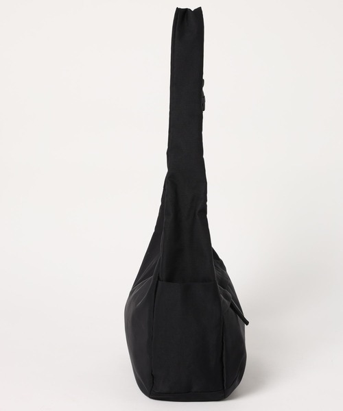 GLOBAL WORK（グローバルワーク）の「撥水スマらくムーンショルダー/128509（ショルダーバッグ）」 - WEAR